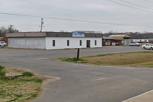 Rezoning approved for ‘Frat House’ bar despite owner operating without ...