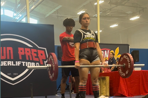 High schooler brings home first place from powerlifting competition ...