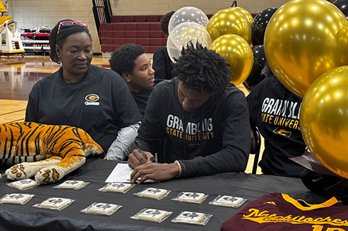 Natchitoches Central’s Titus Williams signs to play baseball at Grambling | Natchitoches Parish ...