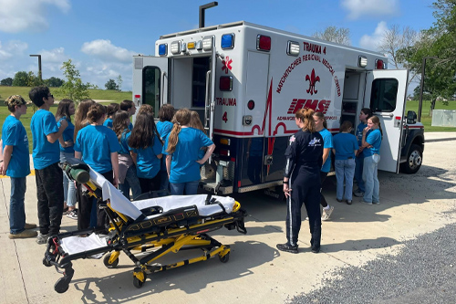 Camp Fast Forward students get hands-on look at emergency medicine ...